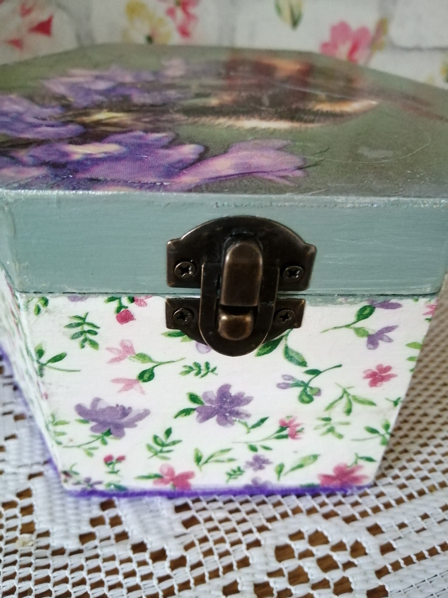 Hexagon Shaped Bee Box - Etsy