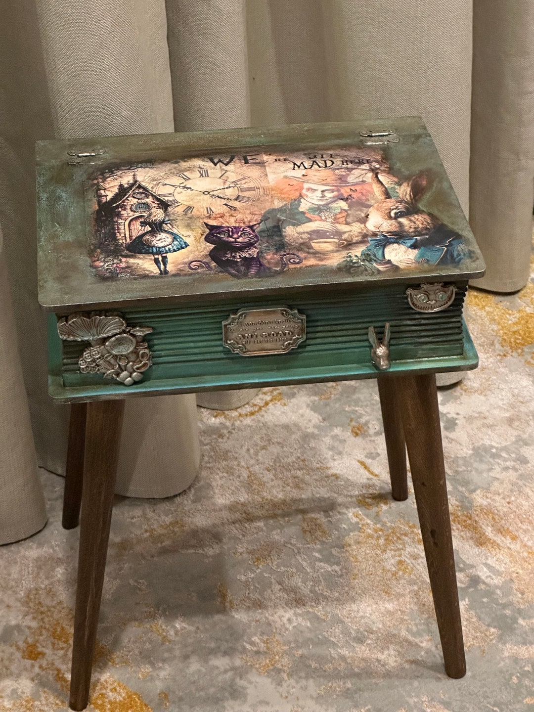 Vintage Style Alice in Wonderland Table Side Decor,alice Furniture ...