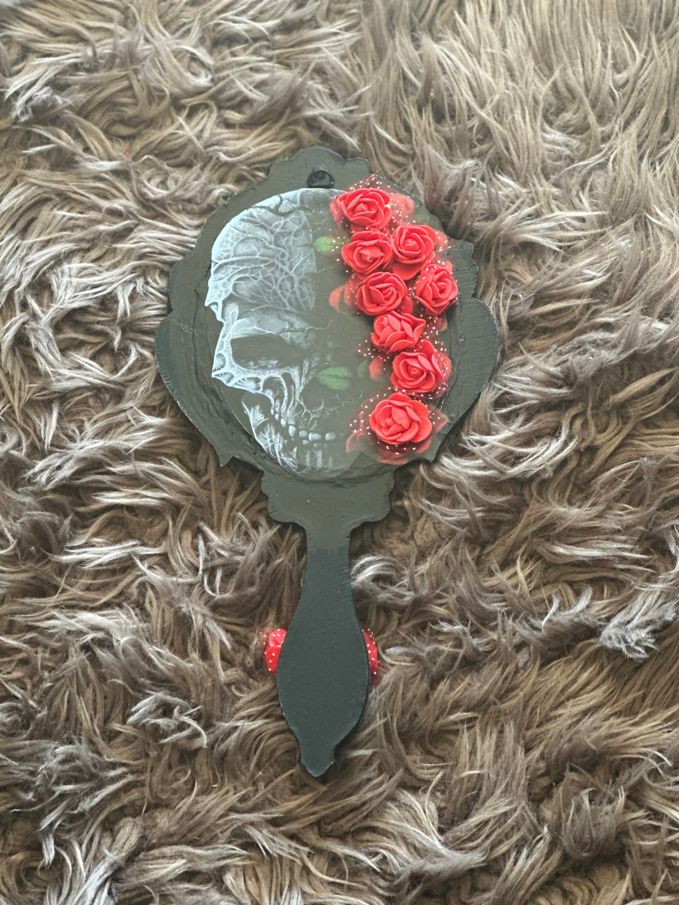 Gothic Hand Mirror, Skull With Roses, Skull Dark Frame, Creepy Horror ...