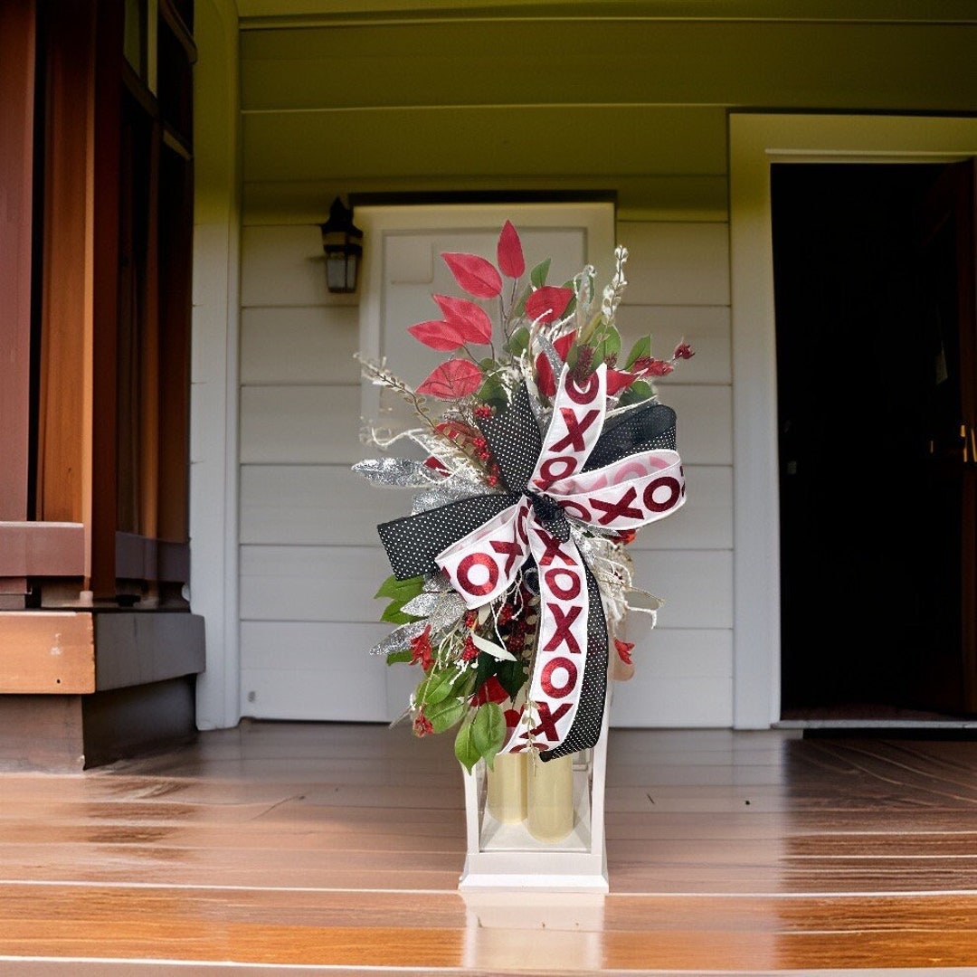 Mini Valentine Lantern Swag, Red Black Light Pole Mini Swag, Mini ...