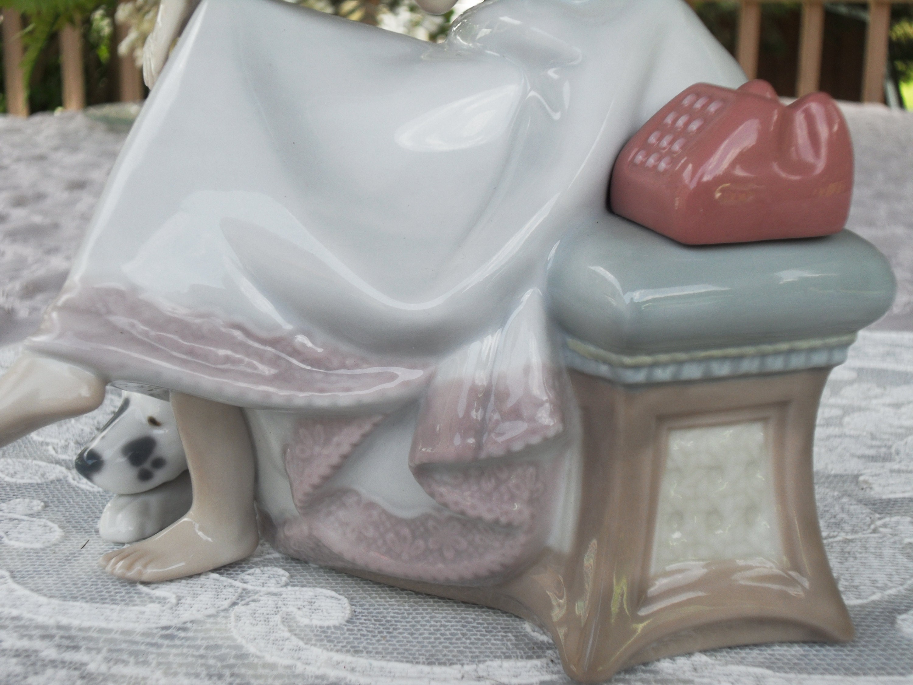 Lladro "chit Chat Girl" on Phone W/ Dalmation Dog # 5466 1987 - Etsy