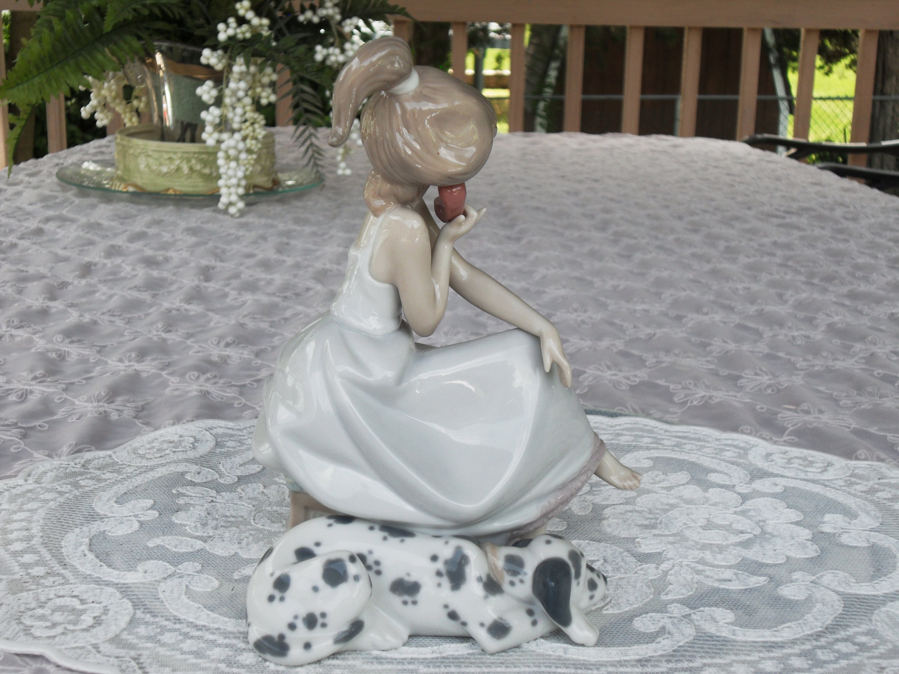 Lladro chit Chat Girl on Phone W/ Dalmation Dog 5466 1987 - Etsy