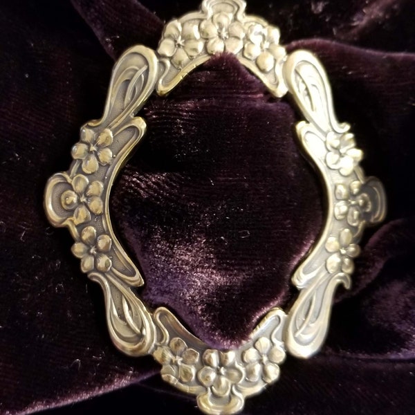 Victorian Buckle - Etsy