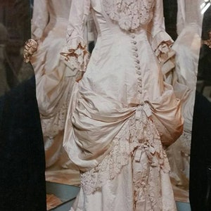 Simplicity 4244 Late 1870s - Early 1880s Natural Form Wedding Dress ...