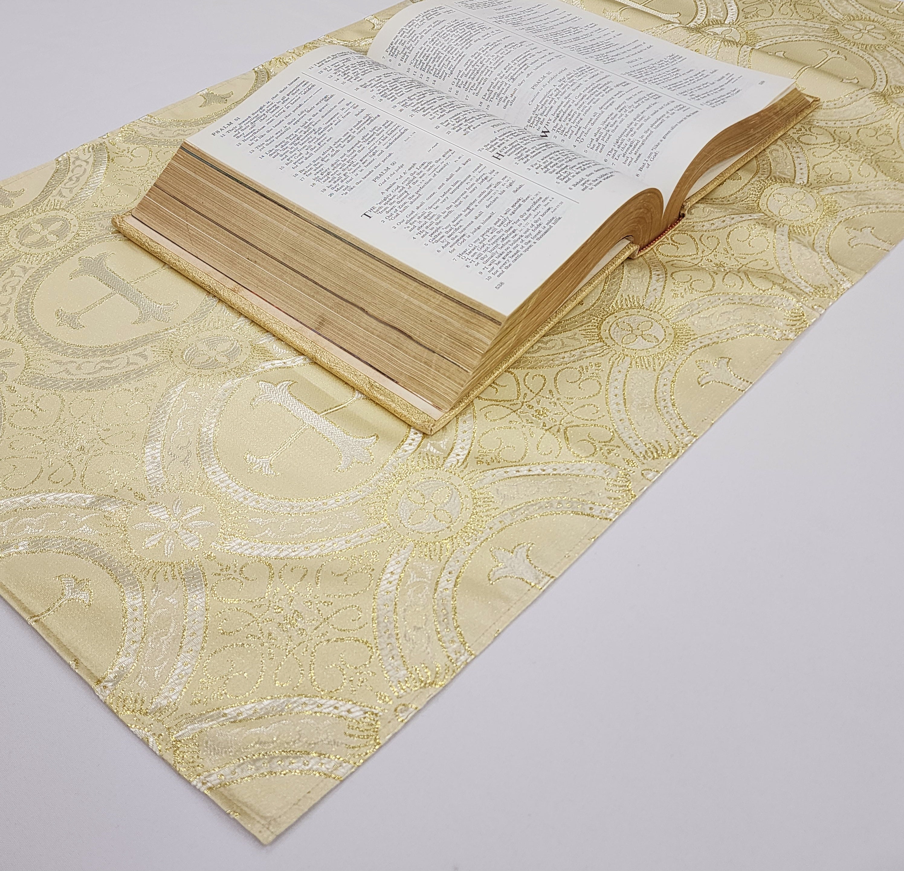 Ivory Gold Altar Liturgical Cloths Catholic Christian Catechesis 5 ...