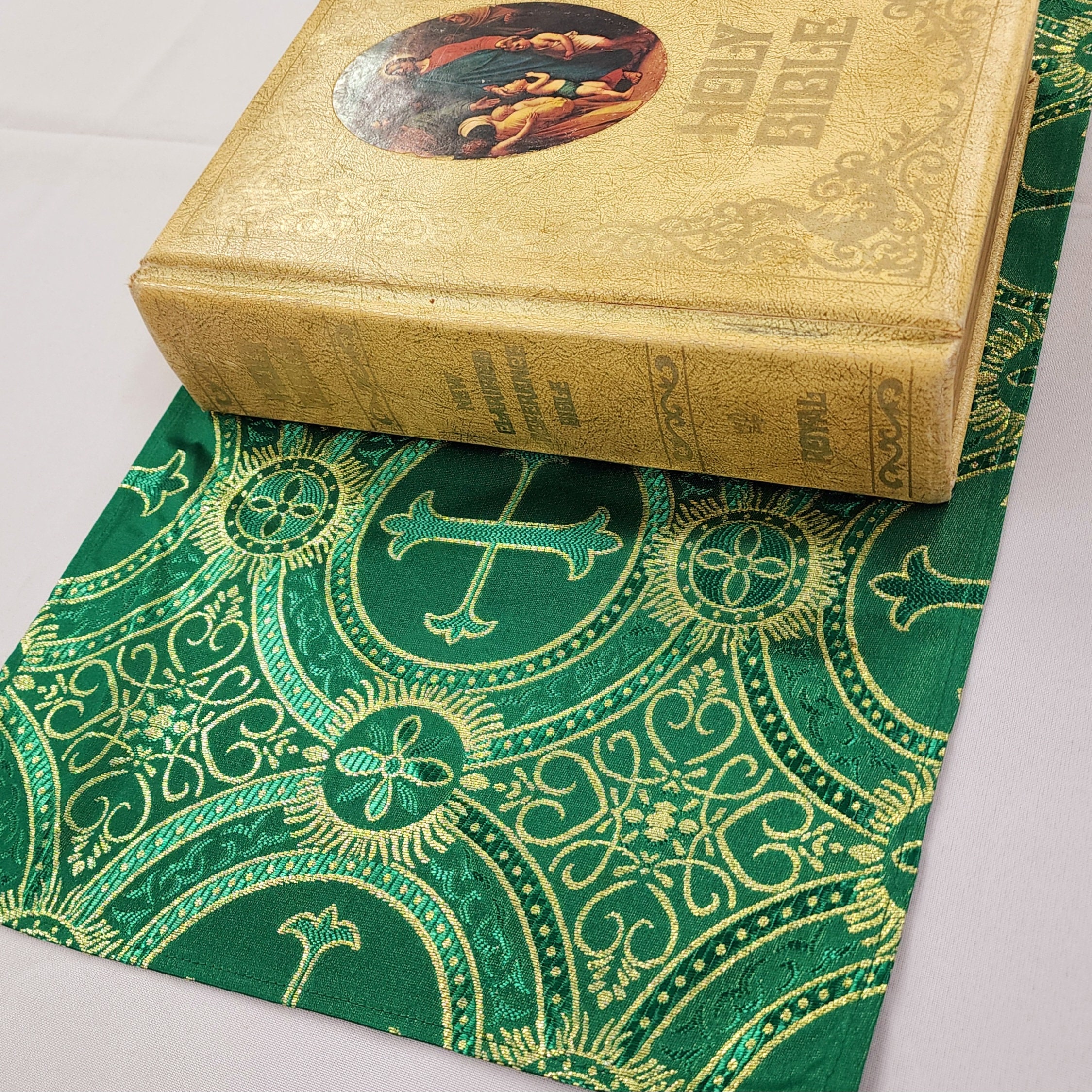 Emerald Green Gold Altar Liturgical Cloths Catholic Catechesis 6 ...