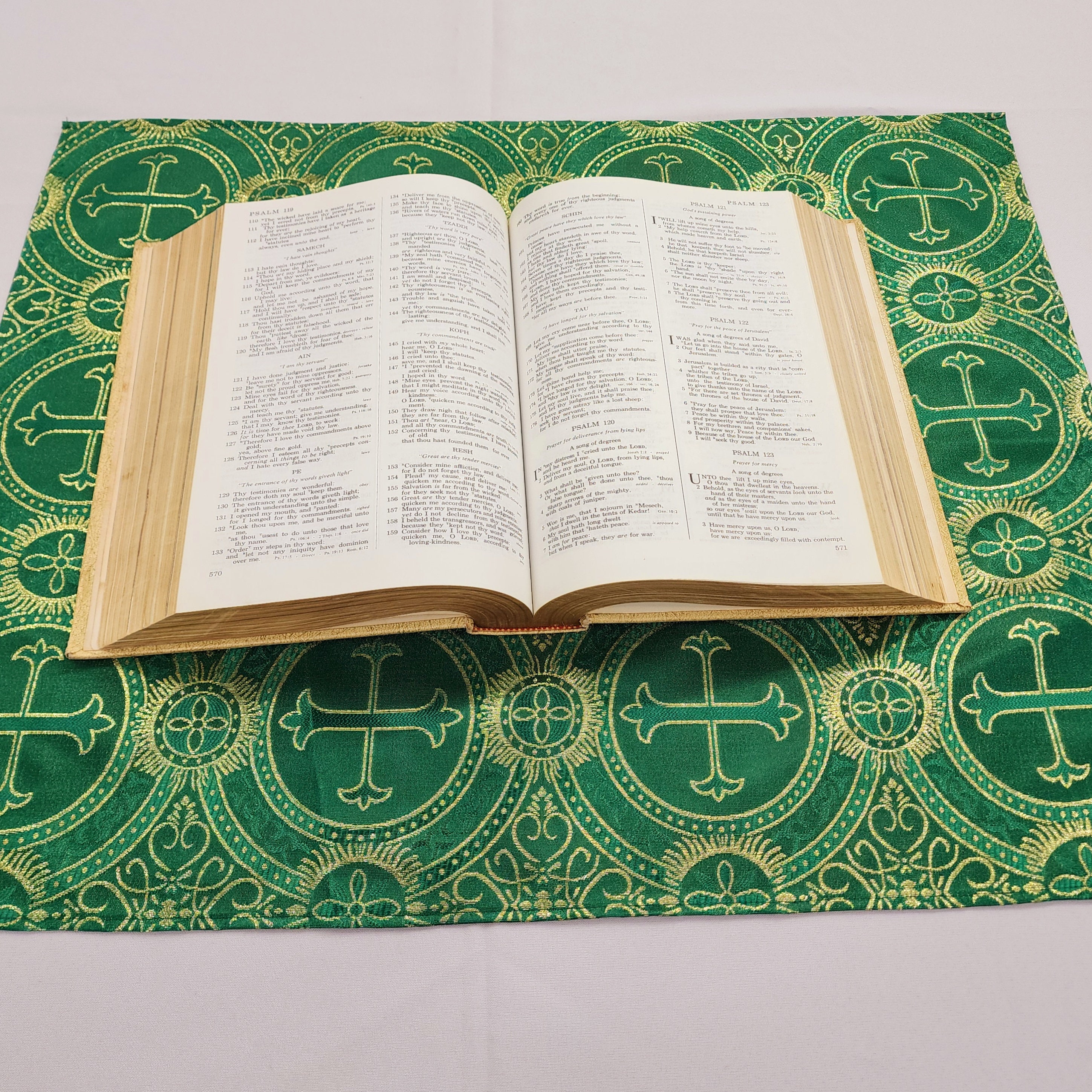 Emerald Green Gold Altar Liturgical Cloths Catholic Catechesis 6 ...