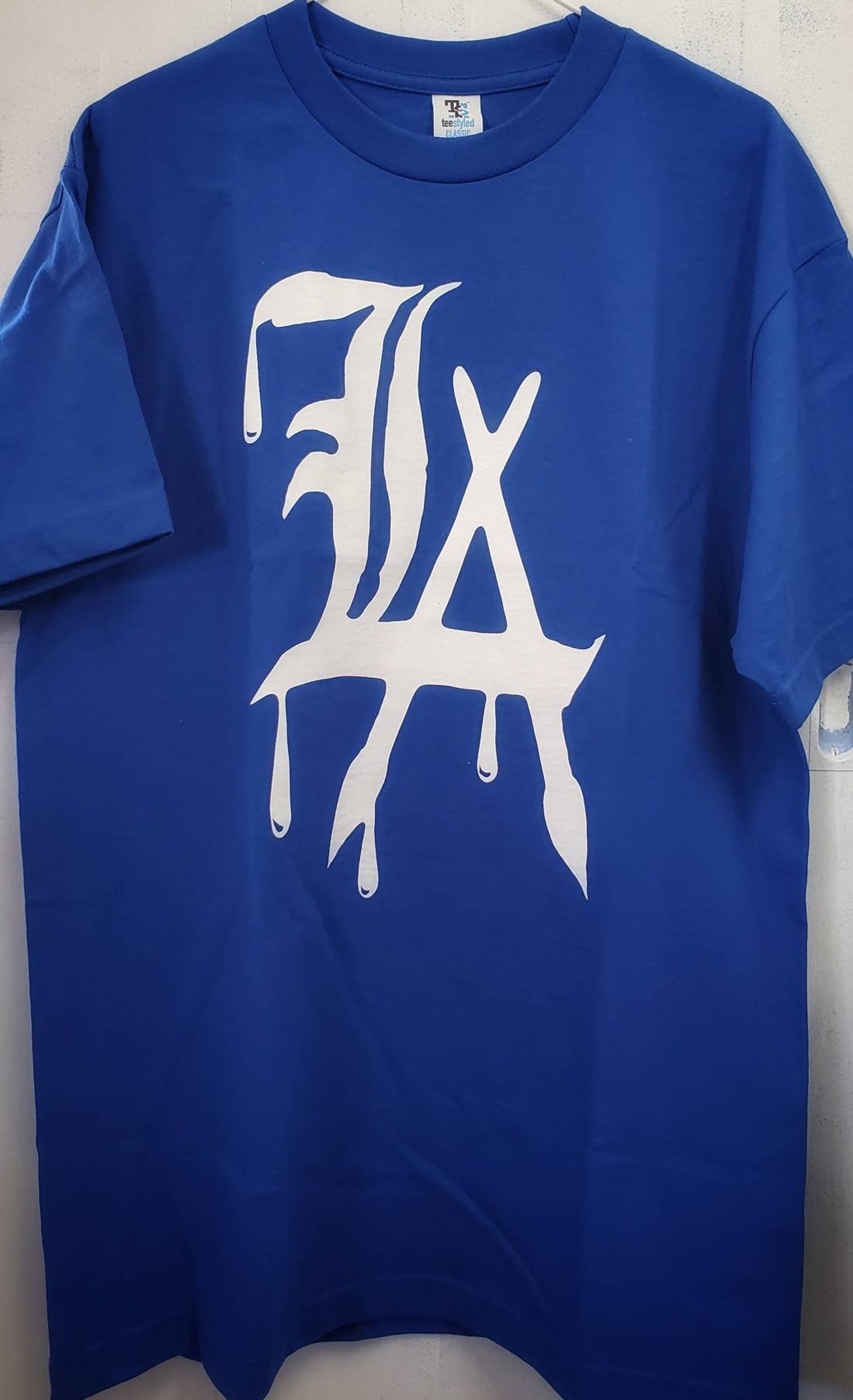 LA Tshirt Los Angeles tshirt L.A logo tshirt Paint brush - Etsy.de