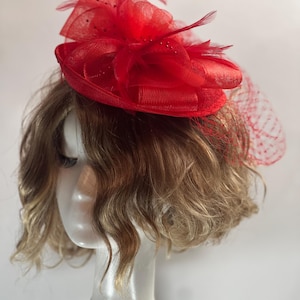 Red Fascinator Hat: Elegant Feather & Veil Headpiece - Etsy