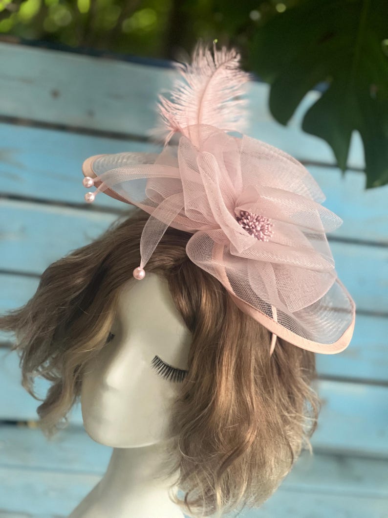 Blush Pink Feather Fascinator – Mesh Flower Pearl Headpiece - Etsy