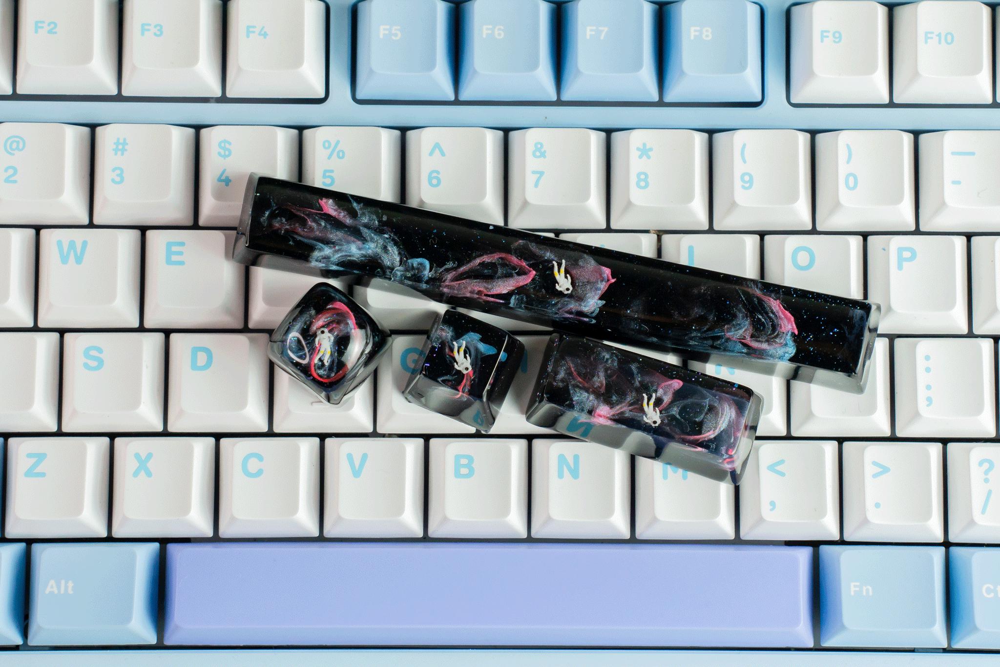 Galaxy Keycap Resin OEM Profile, Astronaut Keycap, Gravity in ...
