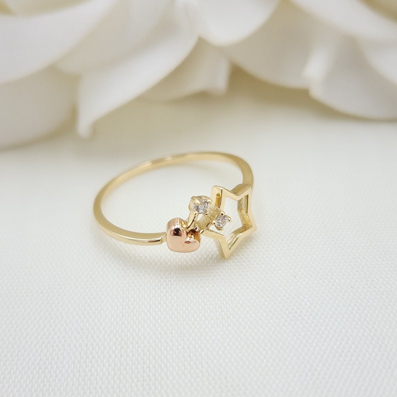 Solid 14k Gold Star Ring Modern and Unique - Etsy