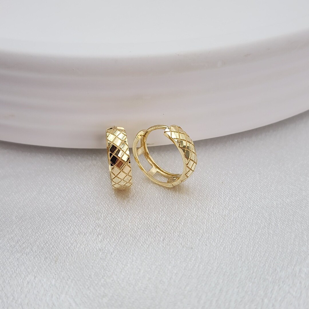 14k Gold Small Shiny Huggies Earrings - 4mm Thick - 13mm - Perfect for Everyday - Shiny ...