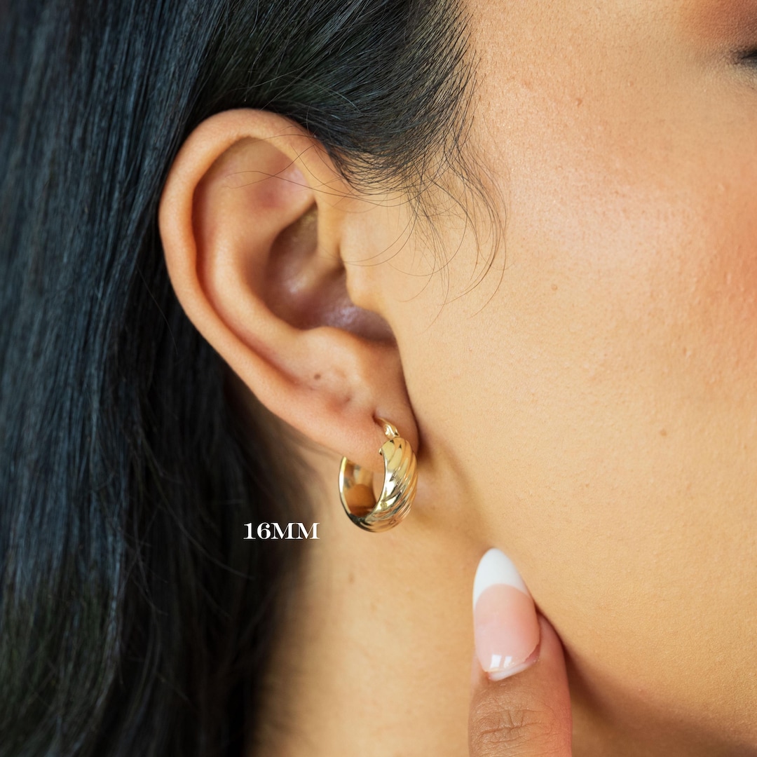 Thick 14k Gold Undulated Hoop Earrings - 6MM Thick - 16mm - Real Gold ...