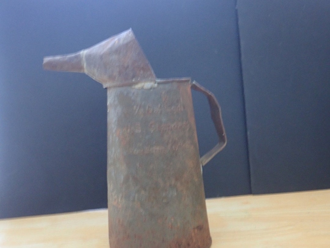 Vintage Penn Rad Half Gallon Motor Oil Filler Can. Lots of Character ...