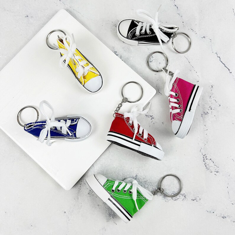 Mini Sneakers Shoes Keychain, Mini Shoe Keychain, Stylish, Accessories ...