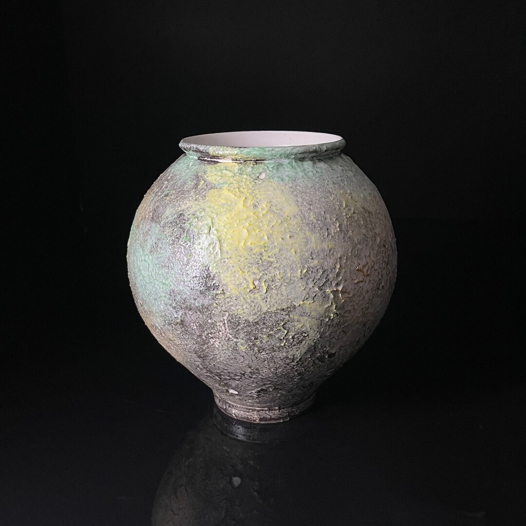 Handmade Korean Medium Moon Jar Matt Various Jar Korean Ceramic Korean ...