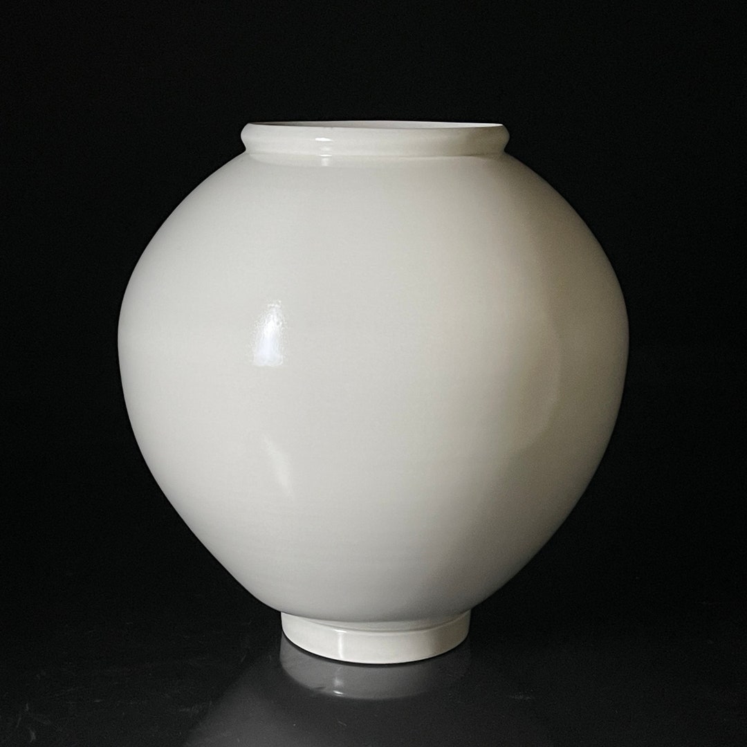 Handmade Korean Medium Moon Jar Glossy - Etsy
