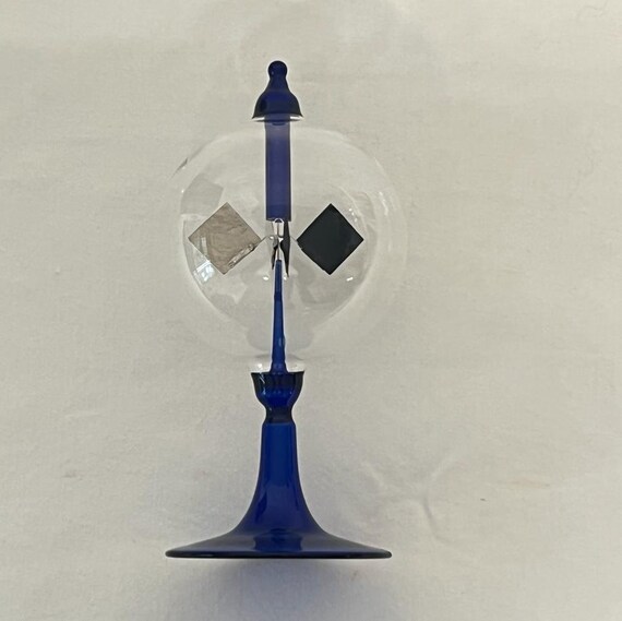 Plasma Ball Crookes Radiometer - Glass, Light Metal - Catawiki Light Stick