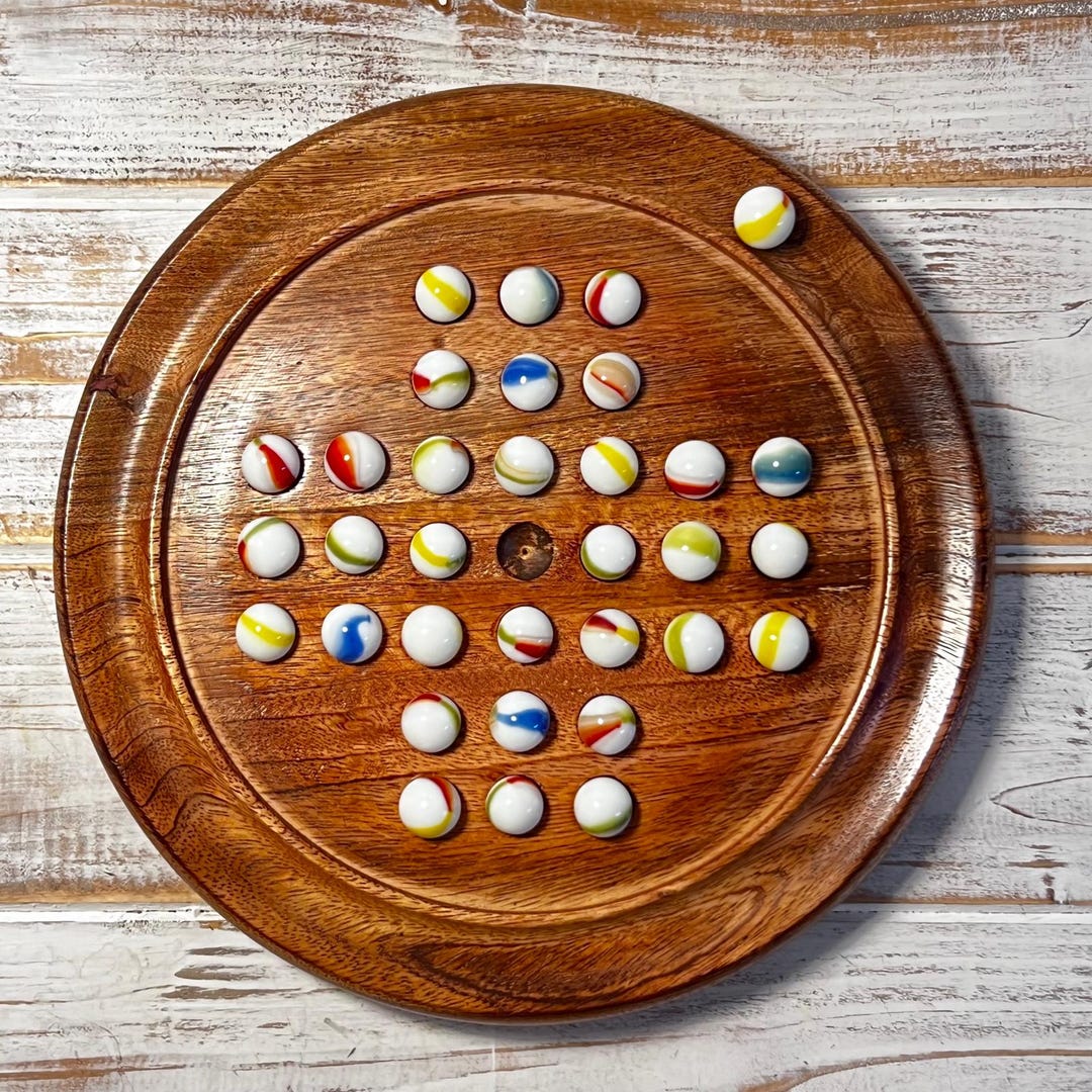 22cm Diameter Wooden SOLITAIRE BOARD GAME With Old Glory White Swirl ...