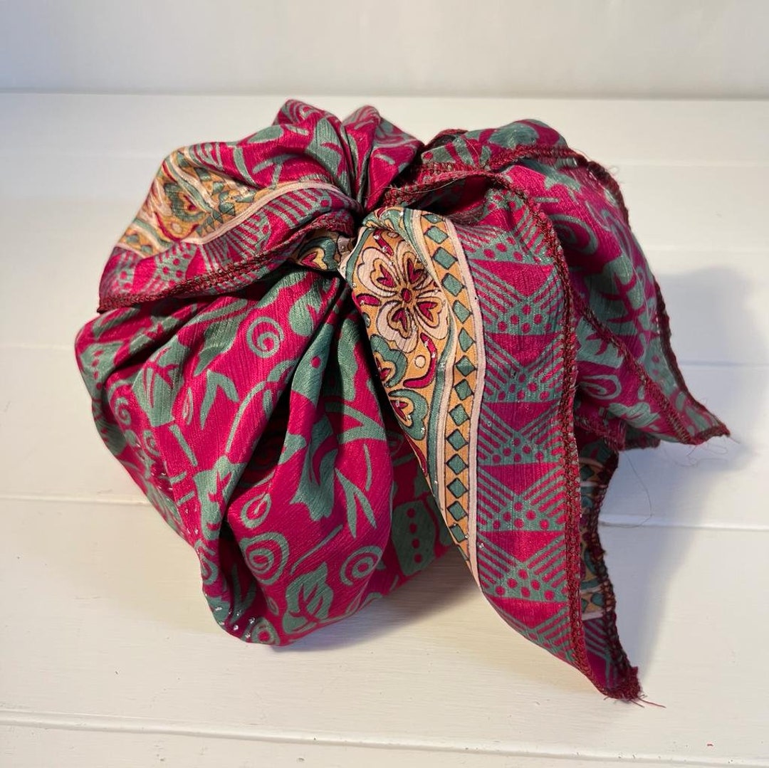 SARI FABRIC Gift WRAPPING Cloth | Gift Wrapping | Eco Friendly Gift ...