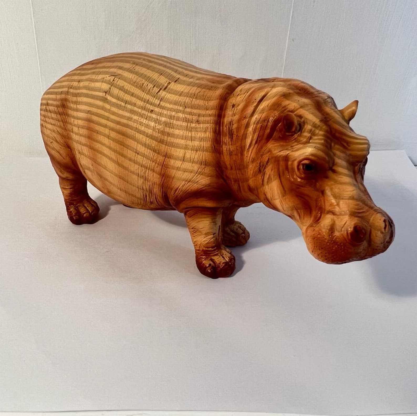 Hippopotamus in Wood Effect Resin ornaments for the Home Home ...