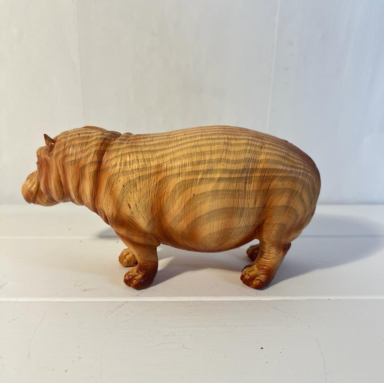 Hippopotamus in Wood Effect Resin ornaments for the Home Home ...