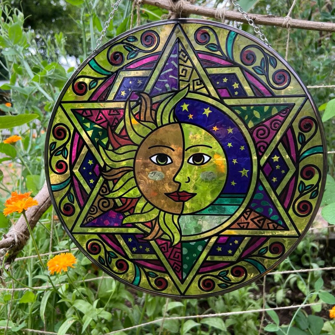 30cm Sun and Moon Eclipse Glass Suncatcher With Hanging Chain - Colourful Window Decoration for ...