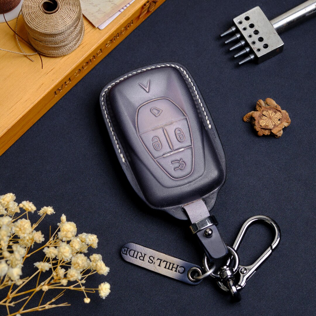 Personalized Leather Key Cover for Vinfast VF7, VF8, VF9, Vinfast ...