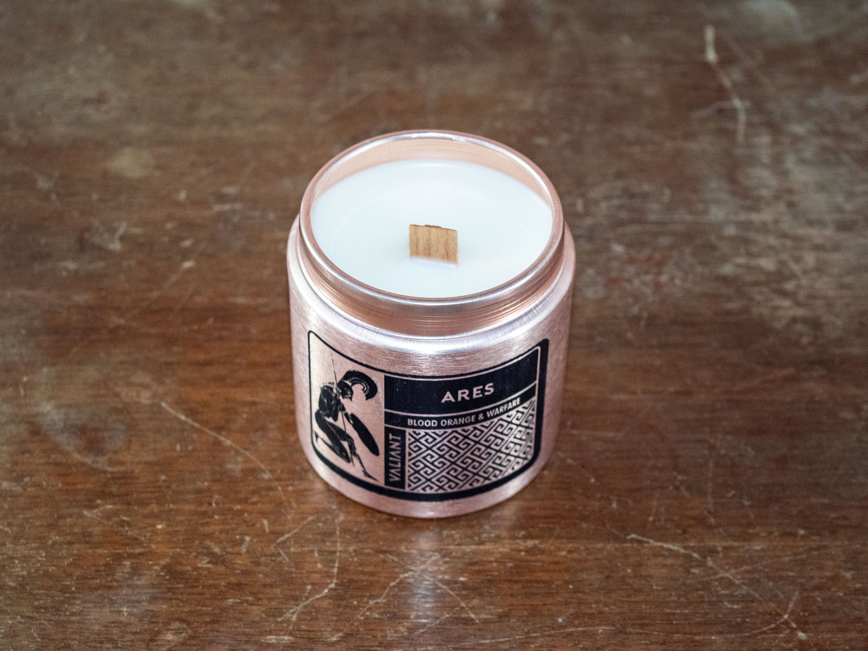 Ares Candle | Blood Orange, Grapefruit & Cedar Scent | Soy Wax, Wooden ...