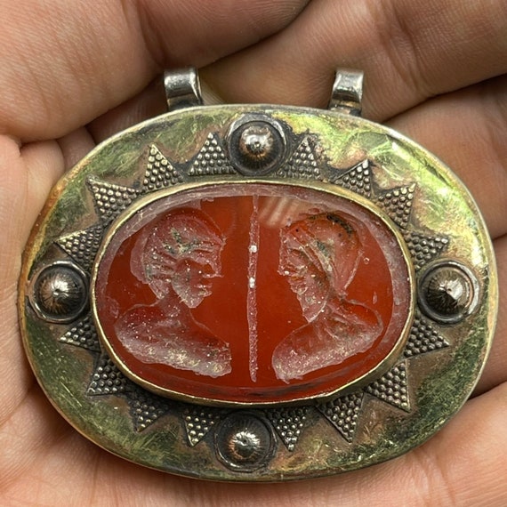 Beautiful Ancient Intaglio 2 faces Carnelian Stone an… - Gem