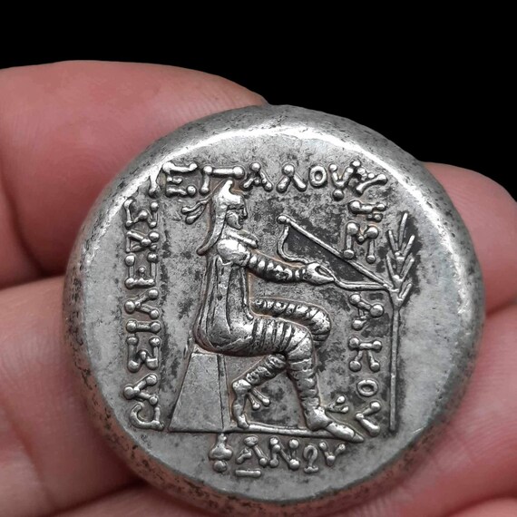 Unique Ancient Roman Greek Bronze Rare king face coin - Gem