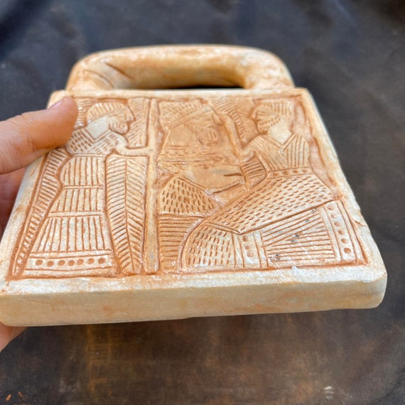 Unique Ancient Near Eastern Old Stone Carving "Bag" o… - Gem
