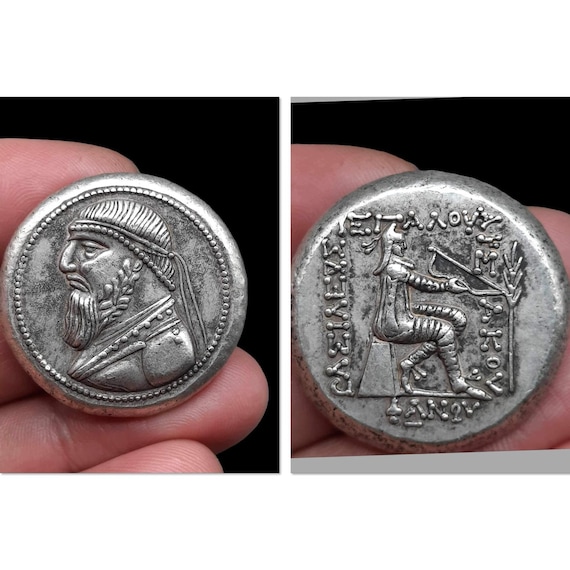 Unique Ancient Roman Greek Bronze Rare king face coin - Gem