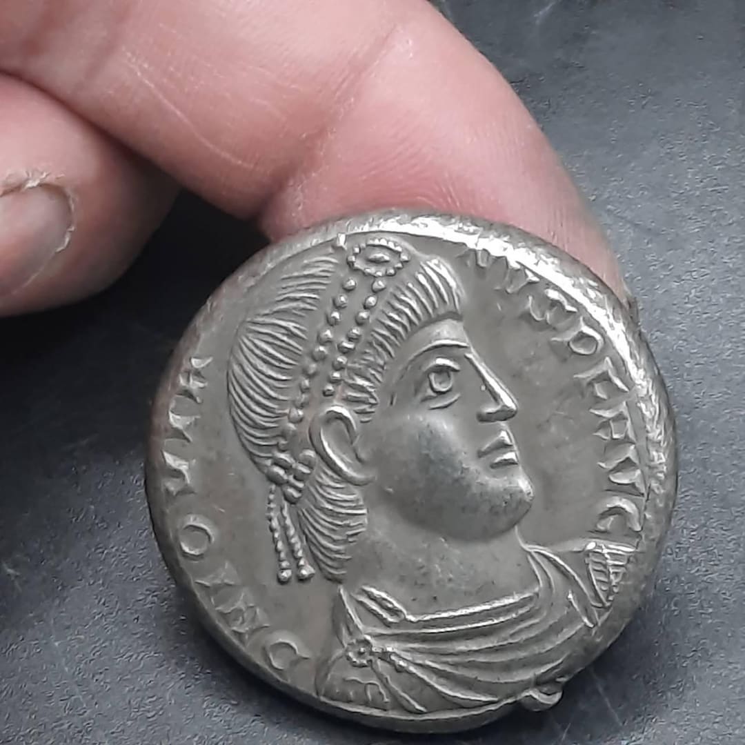 Rare Finds Ancient Roman Empire Bronze Queen Face Intaglio Unique Coin ...