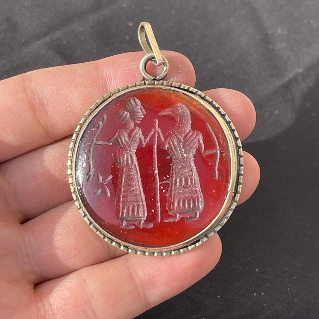 Unique Old Carnelain Agate Intaglio Animals Engraved Stone and Brass ...