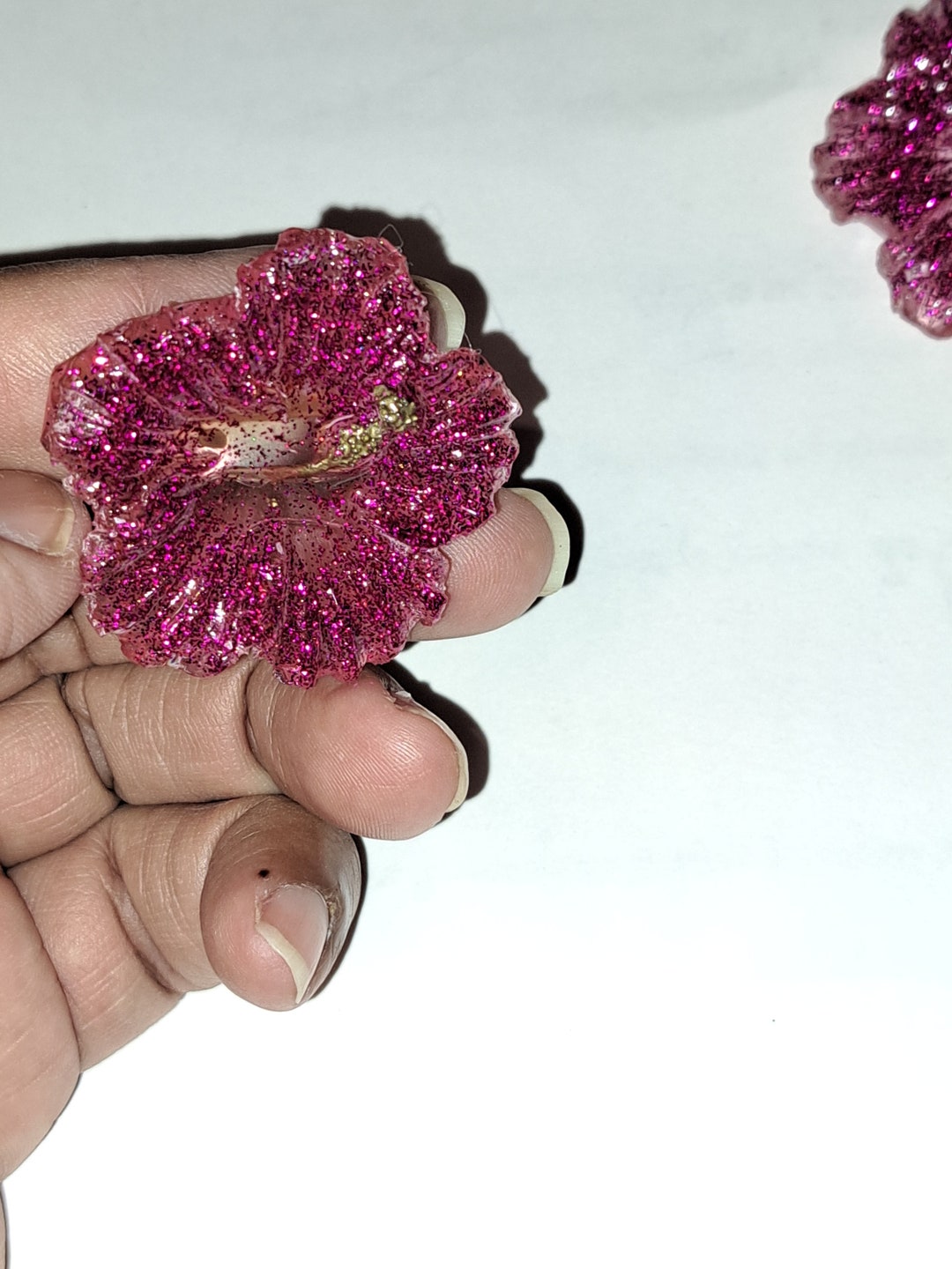 Hibiscus Flower Brooch in Epoxy Resin - Etsy