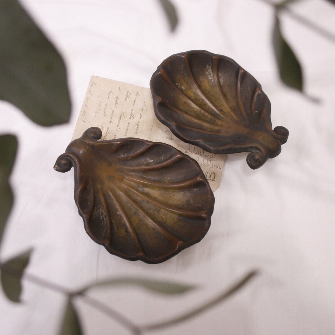 Set 2 Shell Footed Plates Vintage Shell Shape Trinket Dish Clam Shell ...