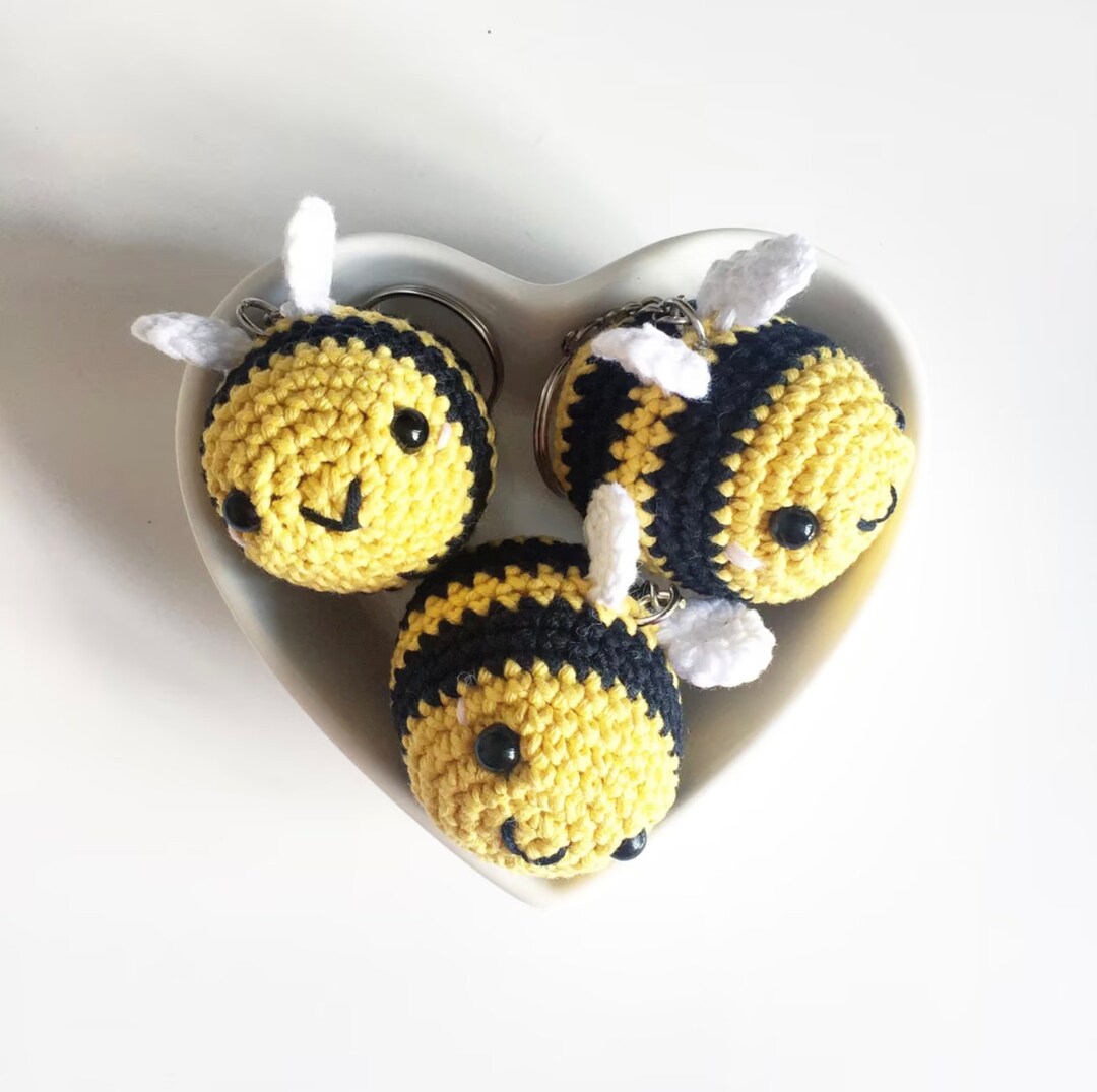 Bee Keychain Crochet Pattern - Intermediate Level - Etsy