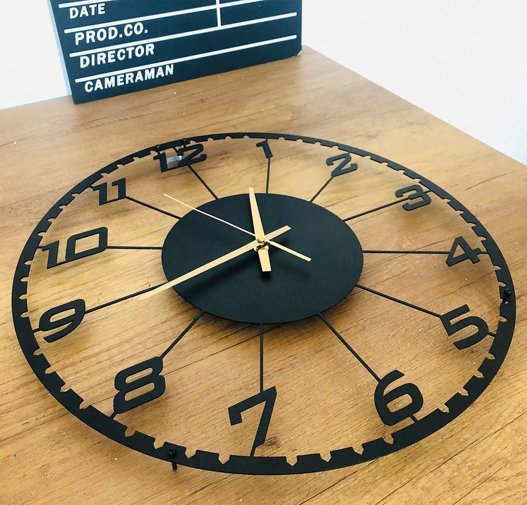 Corsiva Italic Numbers Metal Wall Clock 45-60cm, Modern Designer Metal ...