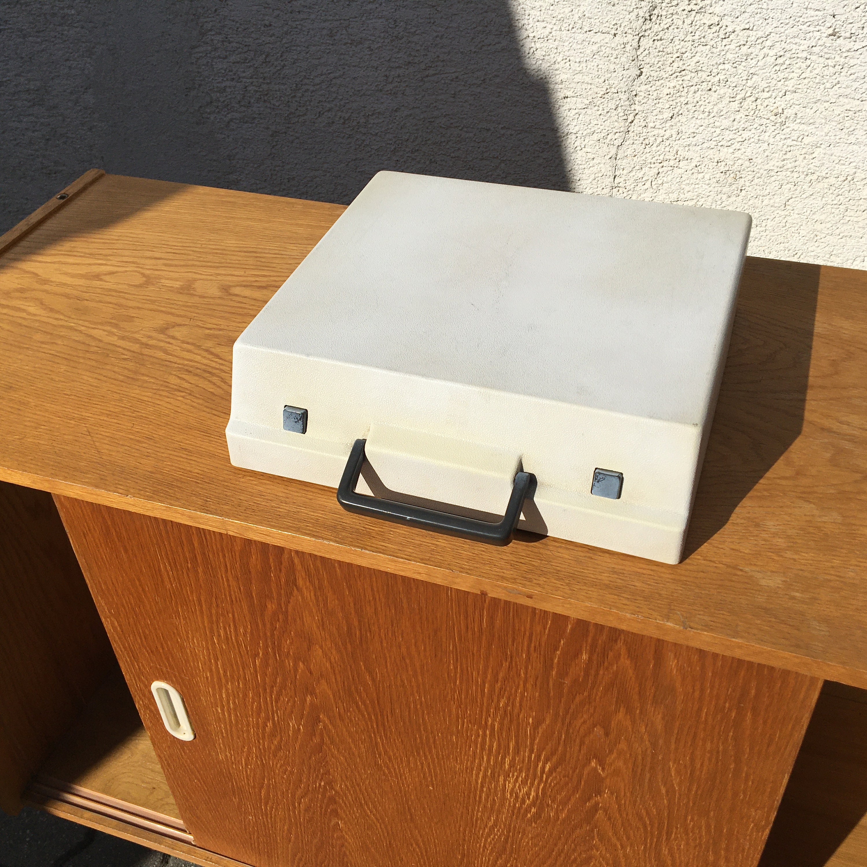 Vintage Orange OLYMPIA Traveler De Luxe Typewriter 70s in Storage Box ...