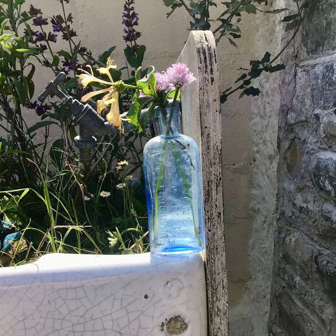 Masons Wine Essences Pale Blue Antique Bottle , Nottingham, Vase ...