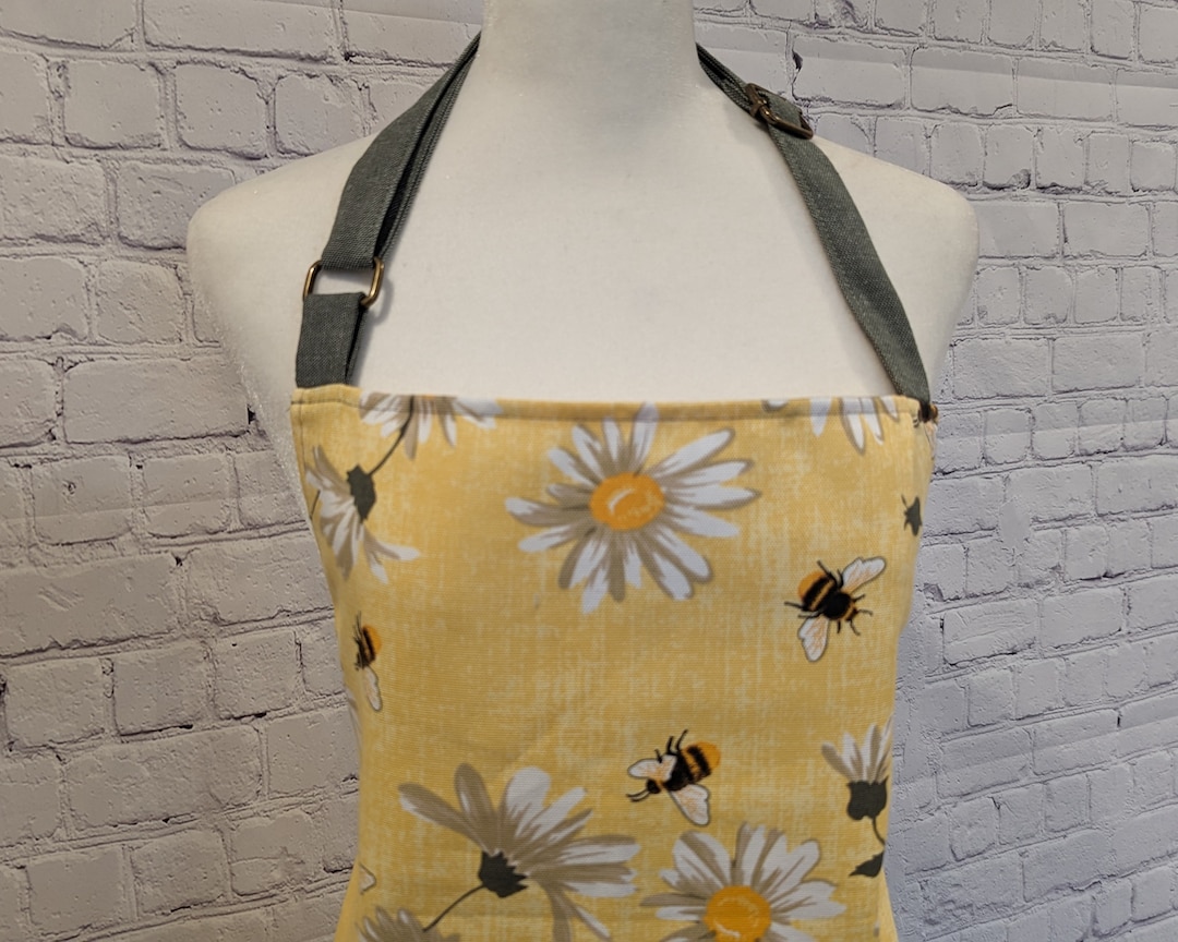 Apron / Women's Apron / Bee Apron / Yellow Apron / Yellow Bee / Chef ...