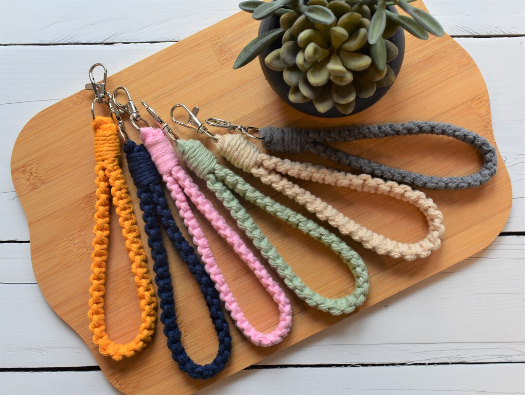 Macrame Wristlet Keychain, Macrame Wristlet, Macrame Keychain, Handmade ...