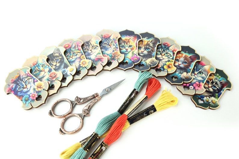 Wooden Spools for Thread and Ribbons / Kittens in Flowers - Etsy