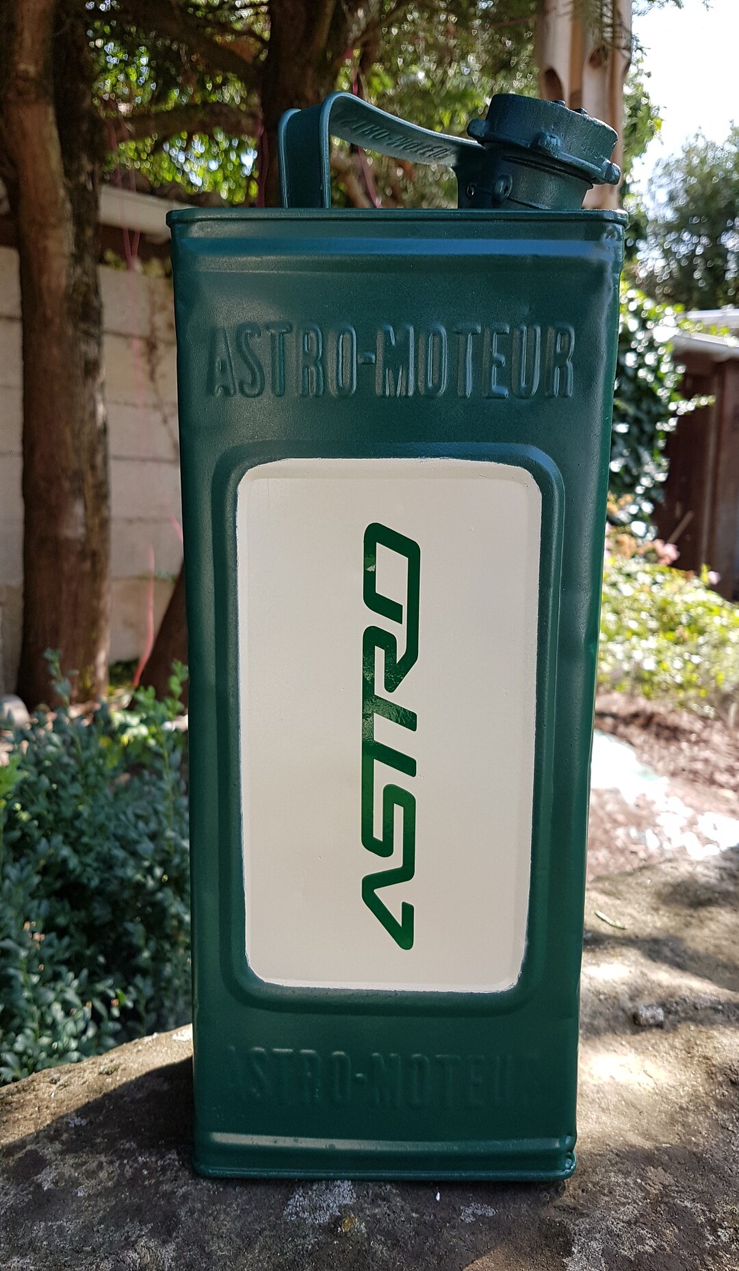 Old “ASTRO MOTEUR” Gasoline Can in Painted Sheet Metal - Etsy
