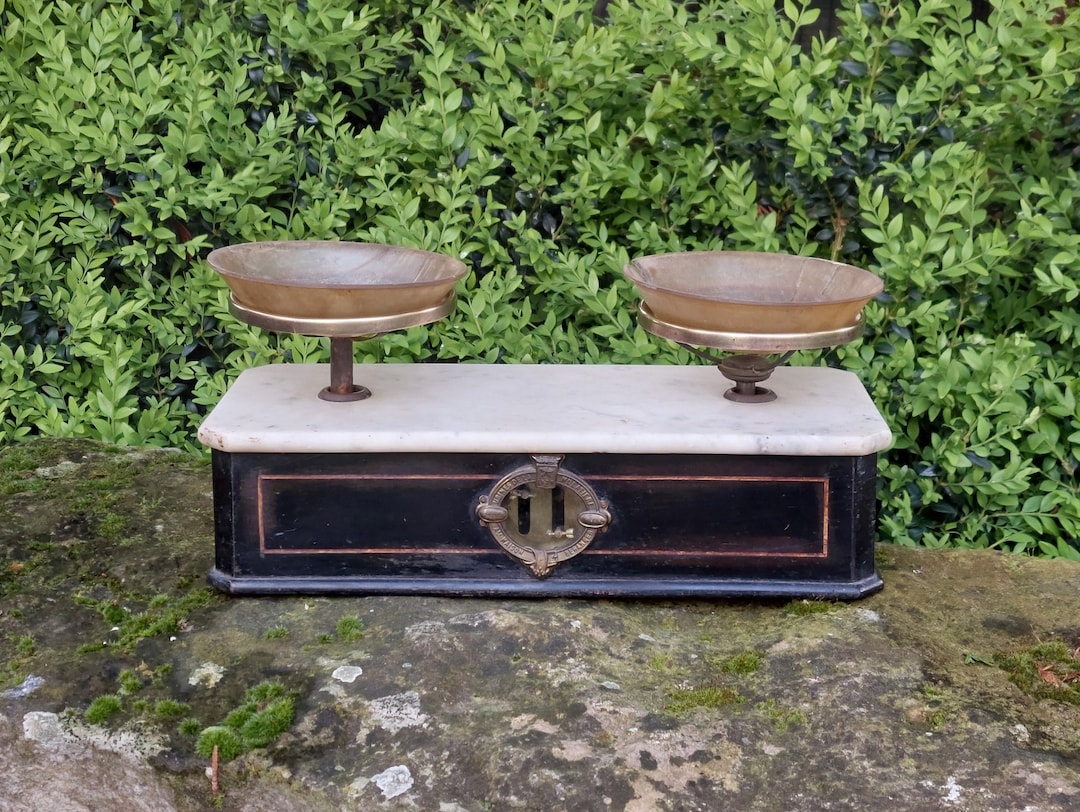 Old Scale / Usines De La Mulatière, Maison Béranger, Lyon / Scale in ...