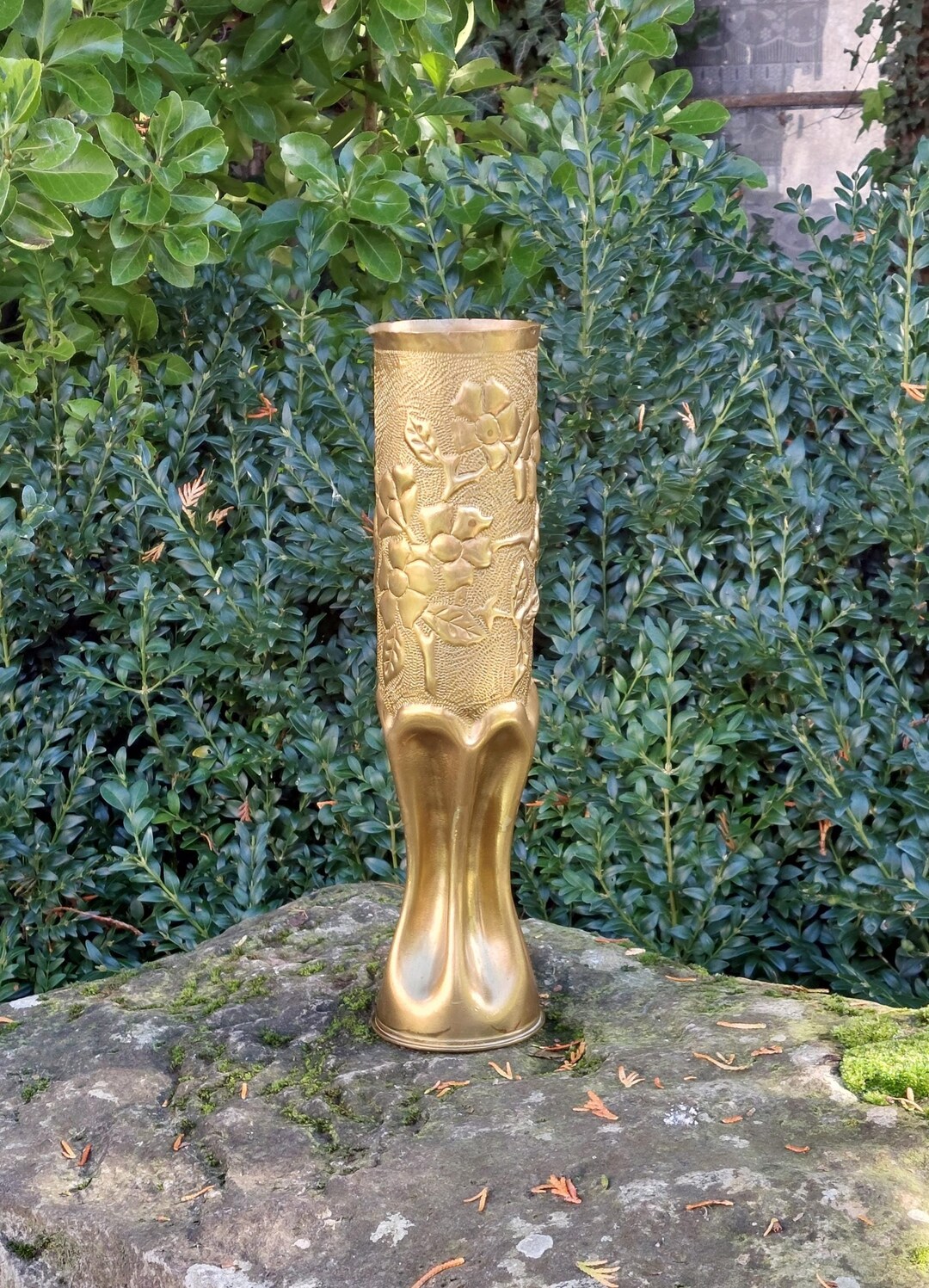 WW1 Shell Casing Vase / Trench Art / Material: Carved Brass / Souvenir ...