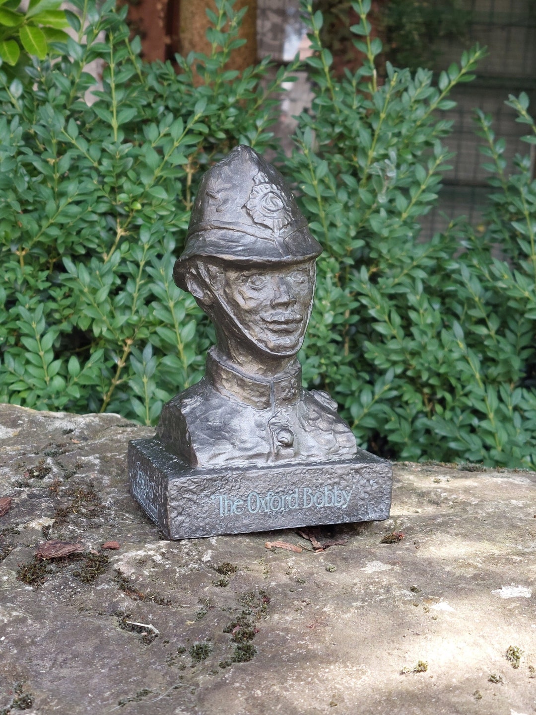 Old "the OXFORD Bobby" Bust / 1977 Bristol Laboratories / Tegopen ...