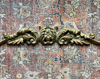 REDUCED FREE SHIPPING Vtg Ornate off White Gold Tone Syroco Resin Style ...